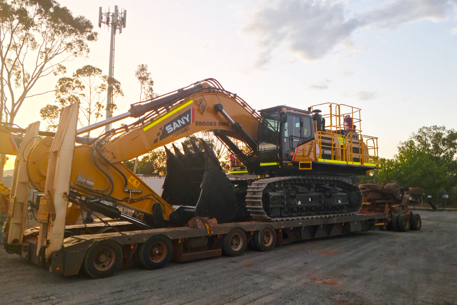MINE SITE READY! | Brooks Hire