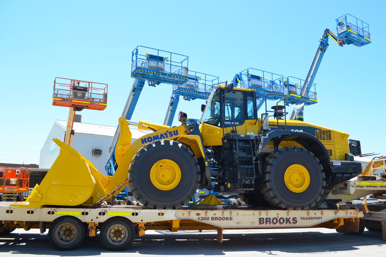 NEW LOADER ALERT | Brooks Hire