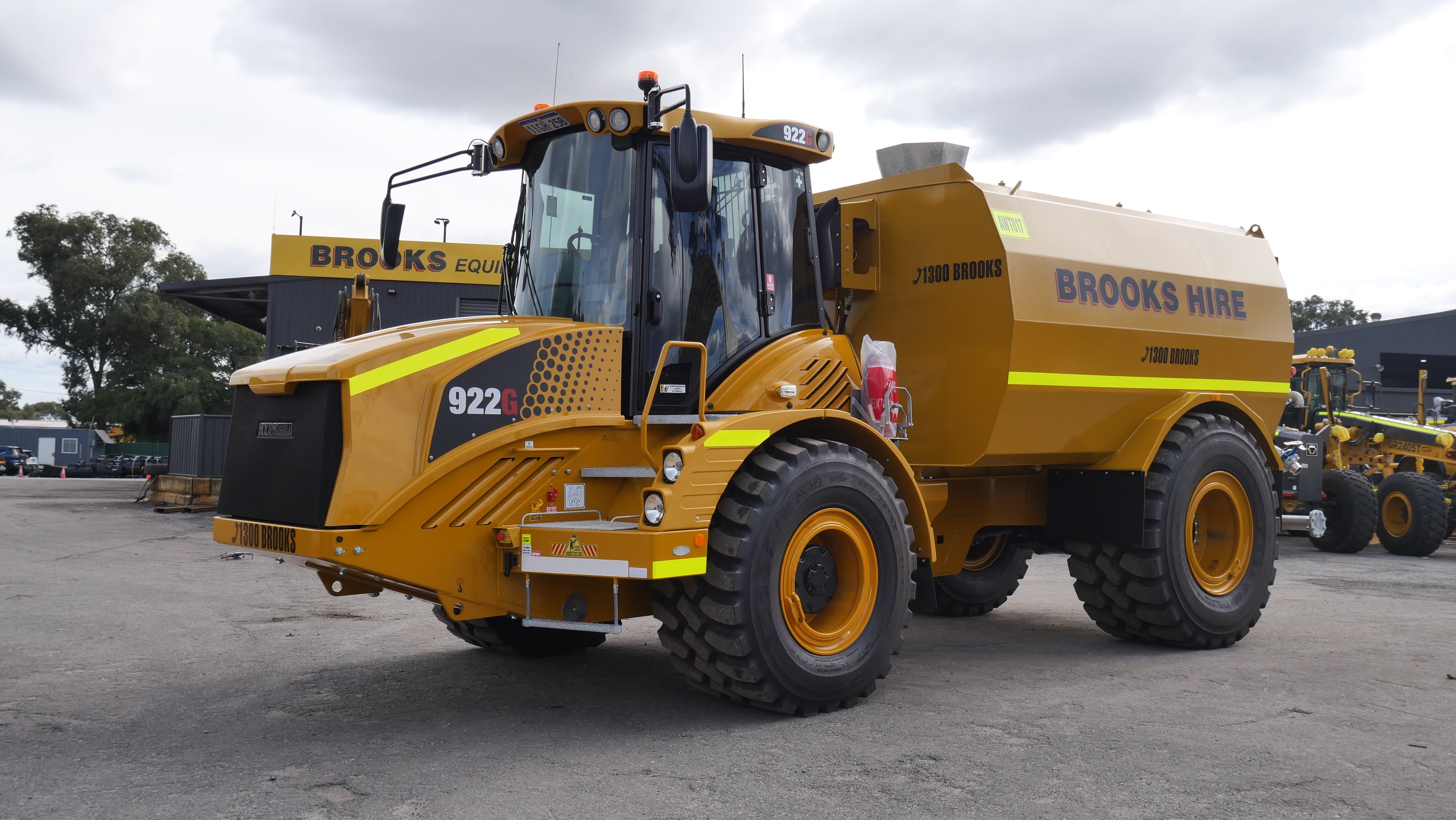 NEW WATER CART FOR HIRE! | Brooks Hire